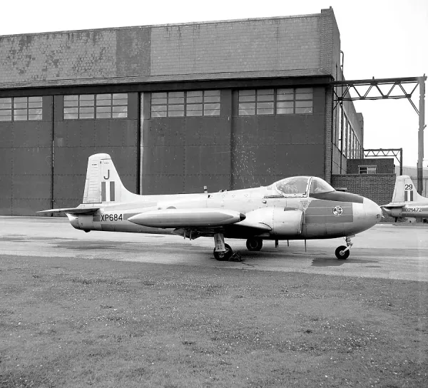 Hunting-Percival Jet Provost T.4 XP684 J Our beautiful Wall Art and ...
