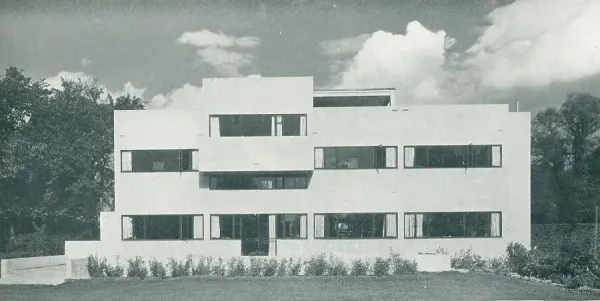 Modernist Thurso House, Cambridge Our beautiful Wall Art and Photo ...
