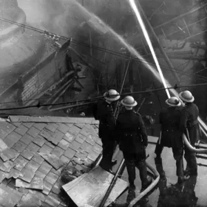 Blitz in London -- firefighters in Bermondsey, WW2