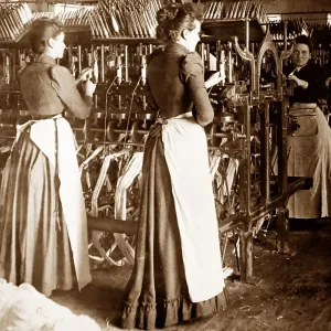 Warp winding machine, linen production, Victorian period