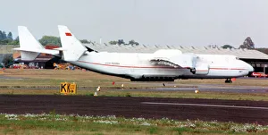 An 225 Art Prints, Posters & Puzzles